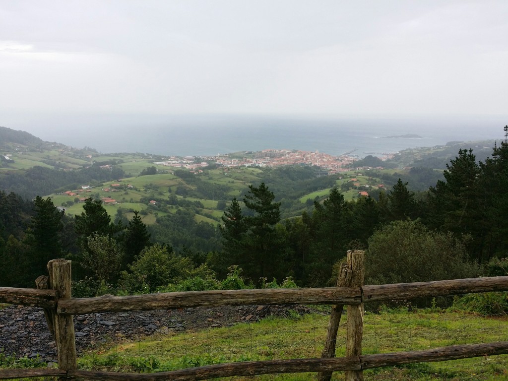 Vistas desde el alto de Sollube, restaurante Cannon | TurismoVasco.com