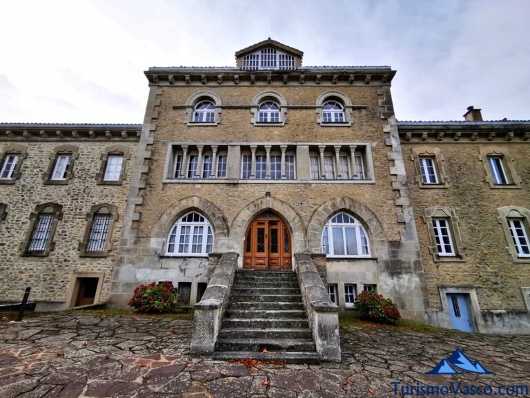 Santuario de Estibaliz, visitas guiadas, horarios y mucho más.